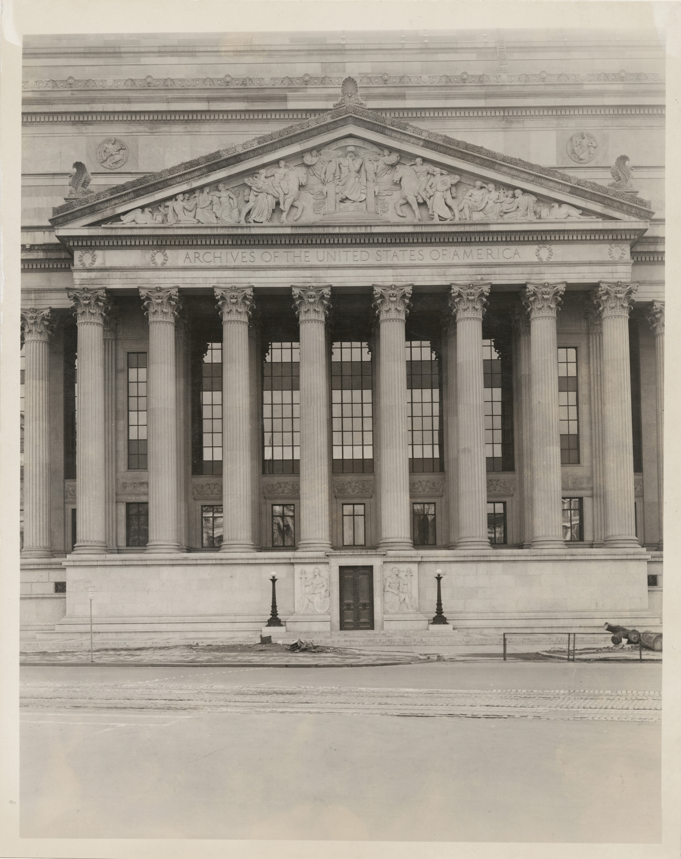 Symbols of Significance: The Pediments of the National Archives ...