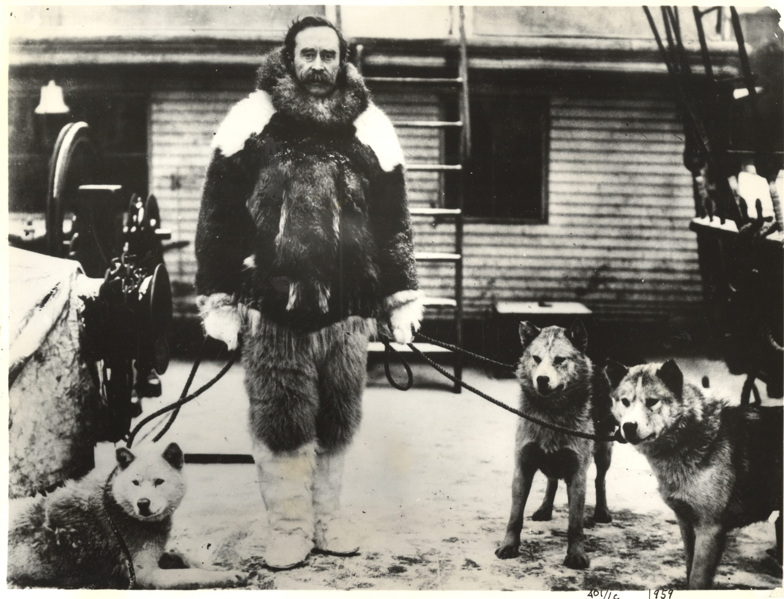Mystery of the Arctic Ice: Who was First to the North Pole – Pieces of ...